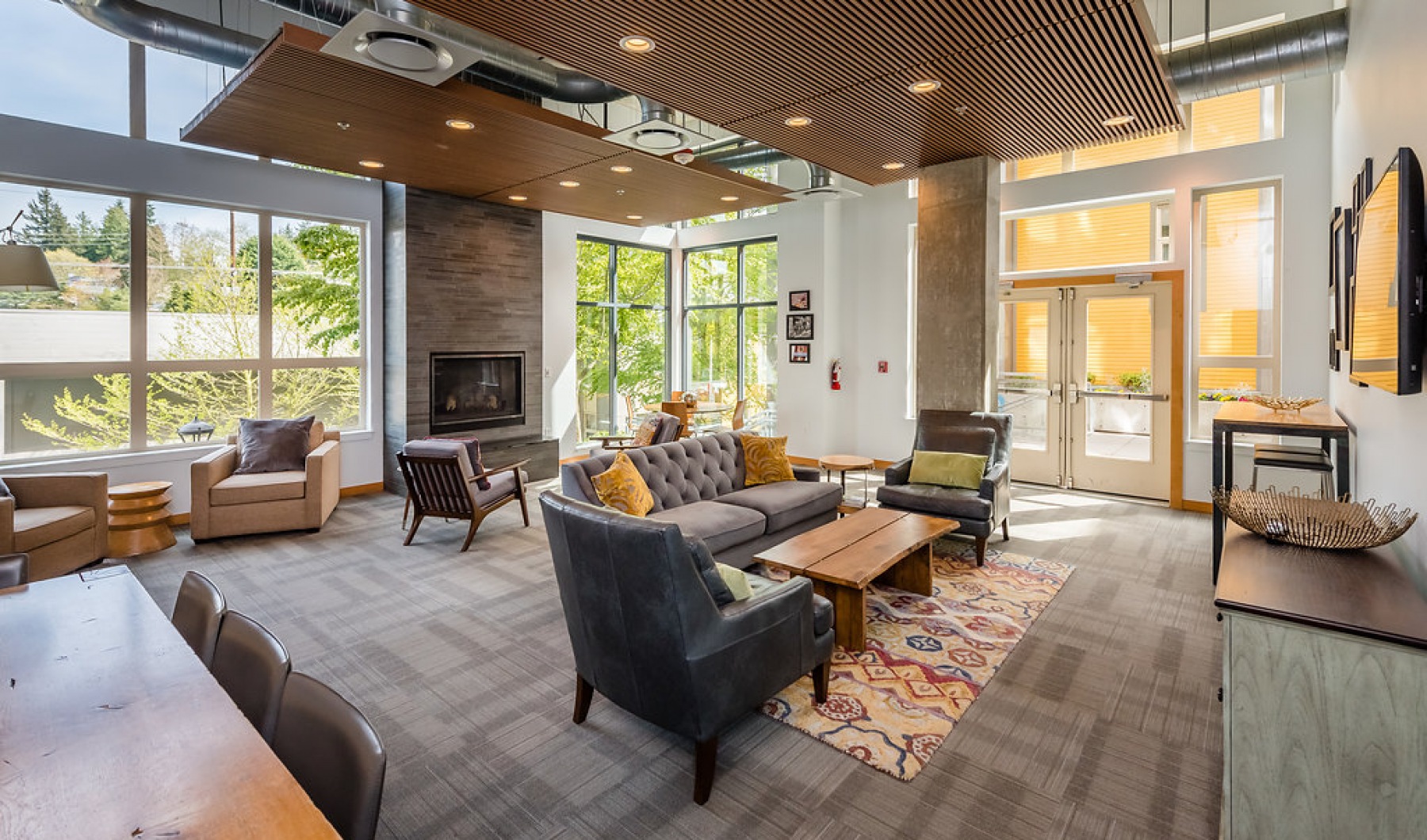 Thornton Place is a pet-friendly apartment community in Seattle, WA